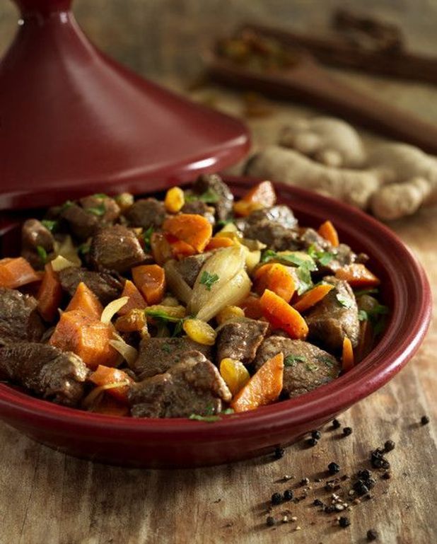 Tajine d agneau aux poires pour personnes Recettes Elle à Table