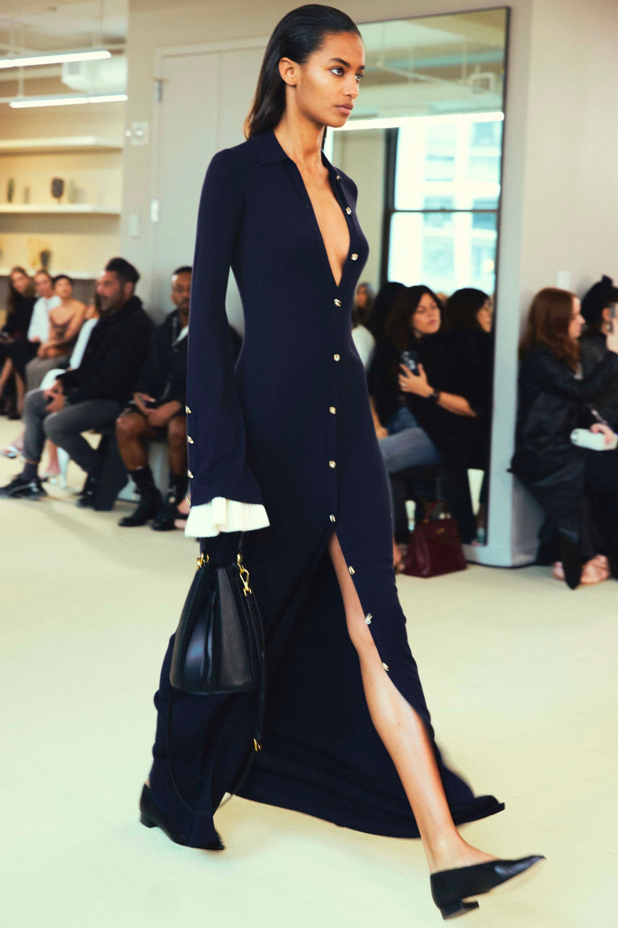 4 chaussures qui matchent parfaitement avec une robe pull - Elle