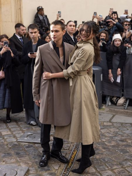 Deva Cassel : ultra-chic aux côtés de son compagnon au défilé Dior - Elle