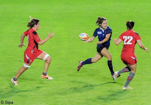 Les joueuses de l'équipe de France de rugby passionnent les Français - Elle
