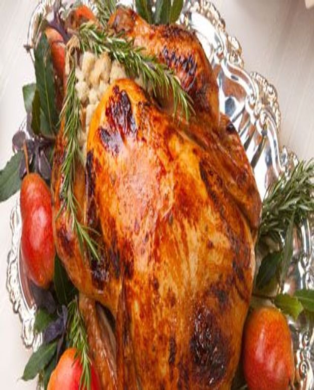 Dinde farcie à la viande, tomates et groseilles pour 8 personnes ...