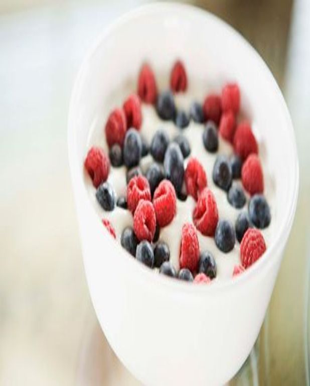 Fromage blanc aux fruits rouges pour 6 personnes - Recettes Elle à Table