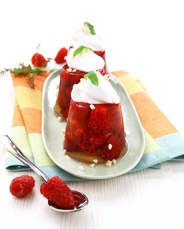 Gélée au yablok et fruits rouges pour 4 personnes - Recettes Elle à Table