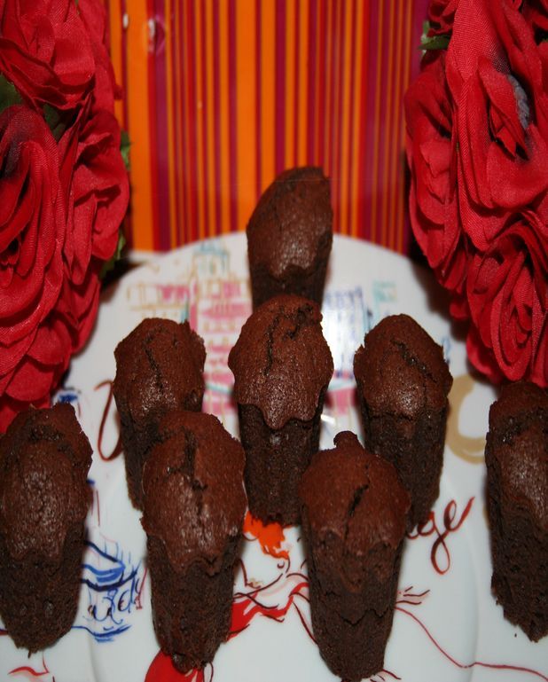 Mini moelleux au chocolat pour 12 personnes - Recettes Elle à Table
