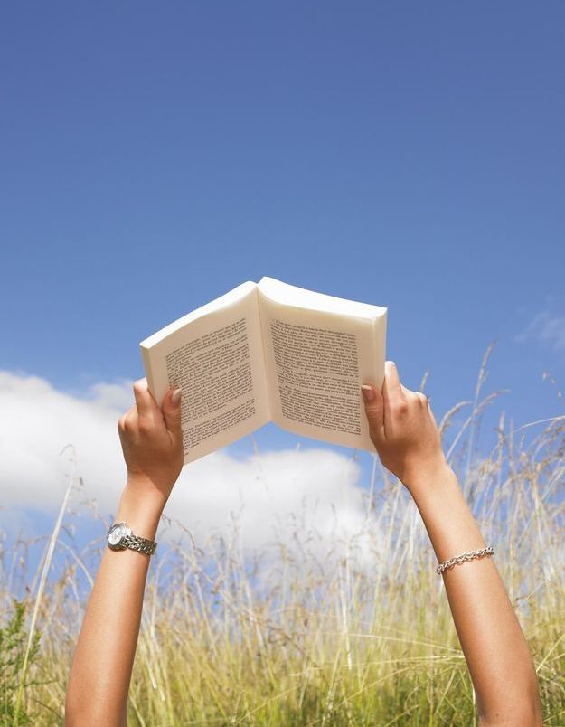 25 signes que vous êtes accro à la lecture - Elle 25 signes que vous êtes accro à la lecture - Elle