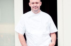 Alexandre Bourdas - Sa bio et toute son actualité - Elle