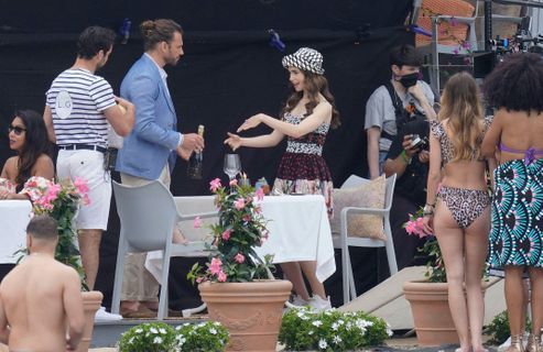 Résultats page [47] : Netflix - Elle