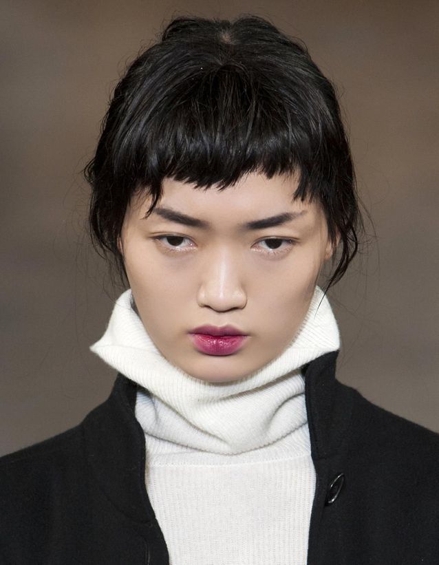 Frange courte asymétrique - 20 façons de porter la frange courte - Elle