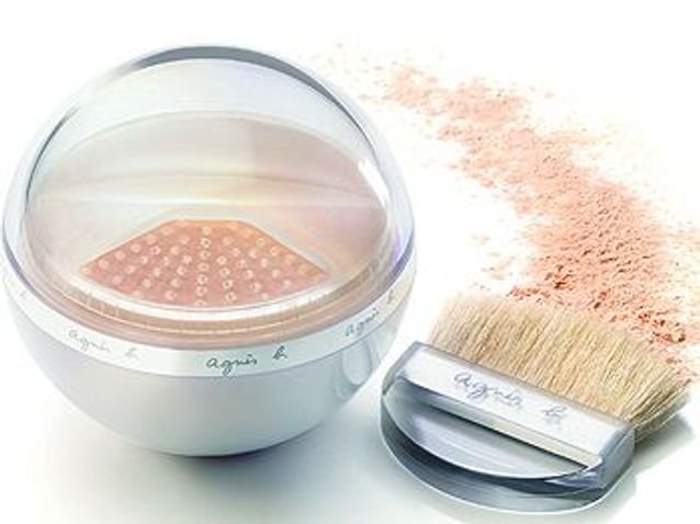 Une poudre de finition - Notre selection de make-up minéral - Elle