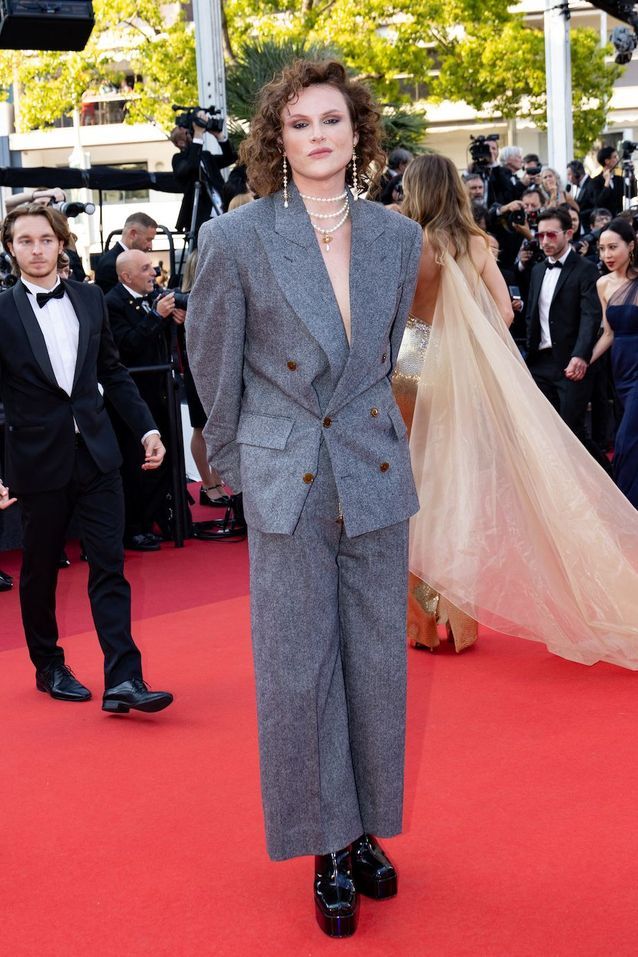 Cannes 2023 : Clotilde Courau et Rosie Huntington-Whiteley chics et ...