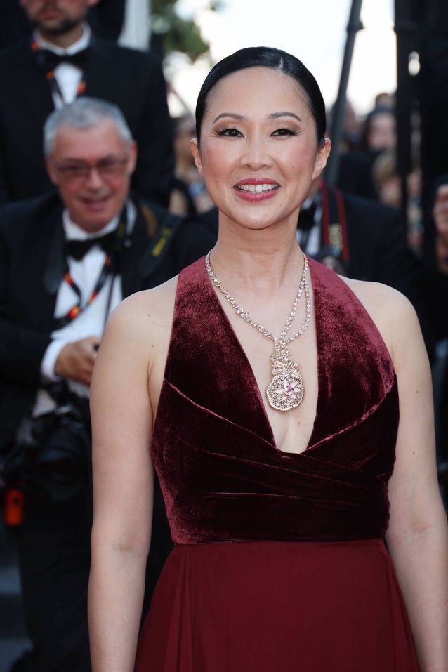 Cannes 2023 : Clotilde Courau et Rosie Huntington-Whiteley chics et ...