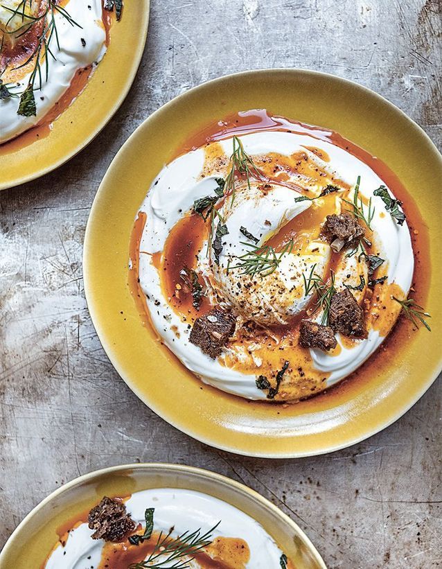 Le fromage blanc, le fromage frais et les yaourts nature sont riches en ...