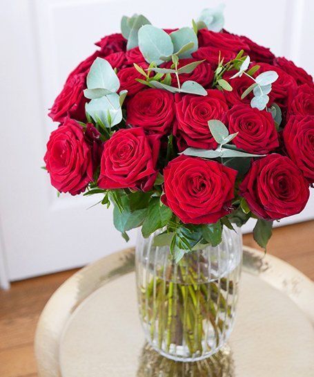 Saint-Valentin : Que signifie votre bouquet de roses ? - Elle