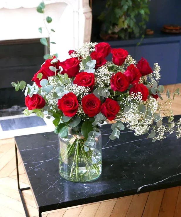 Saint-Valentin : Que signifie votre bouquet de roses ? - Elle