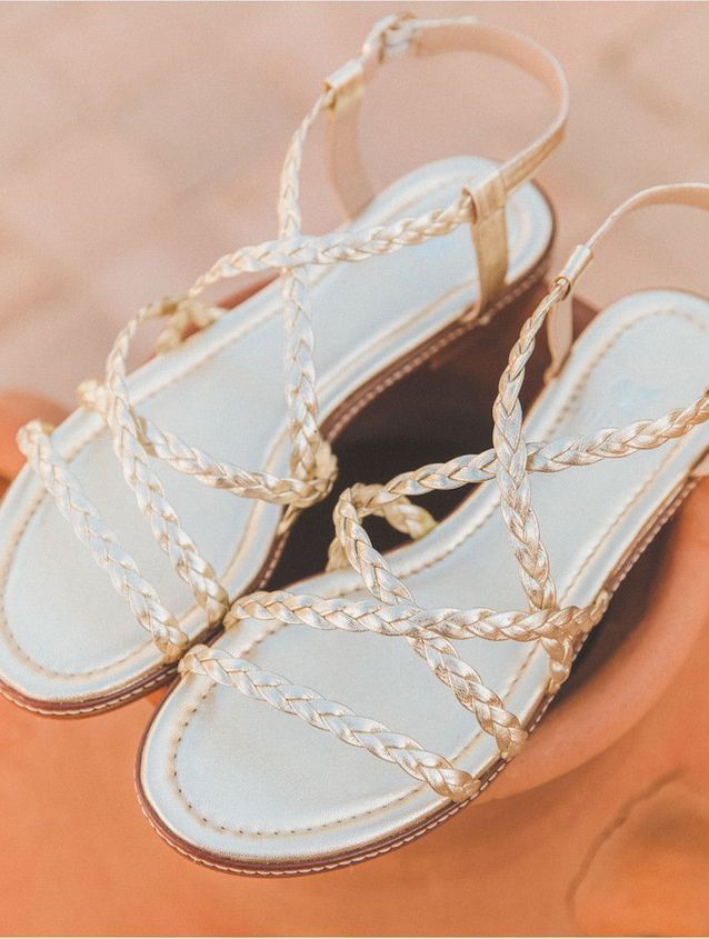 Les plus belles sandales plates de l'été - Elle