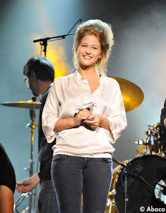 Les femmes de la semaine : Carla Bruni accouche du 1er bébé à l’Elysée ...