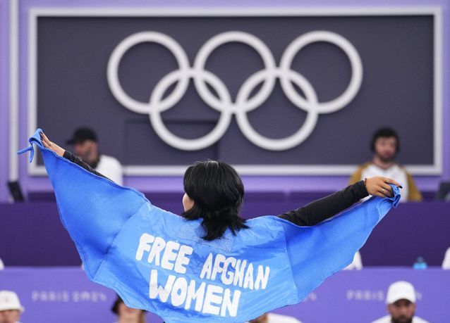 Aurélie Aubert éteint la flamme, l'exploit en cécifoot... Retrouvez ...