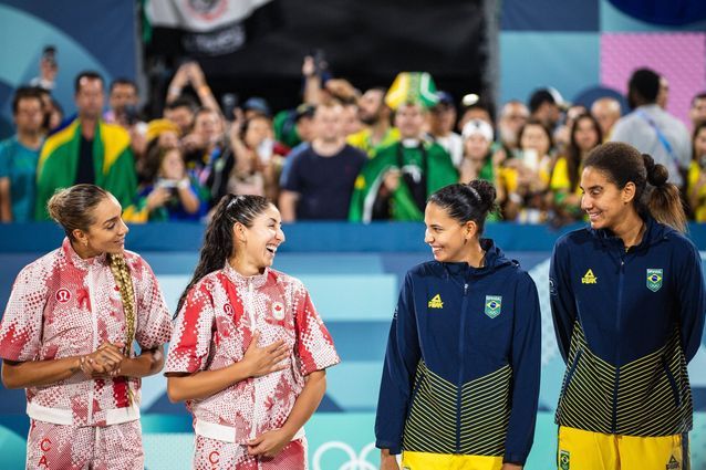 Aurélie Aubert éteint la flamme, l'exploit en cécifoot... Retrouvez ...