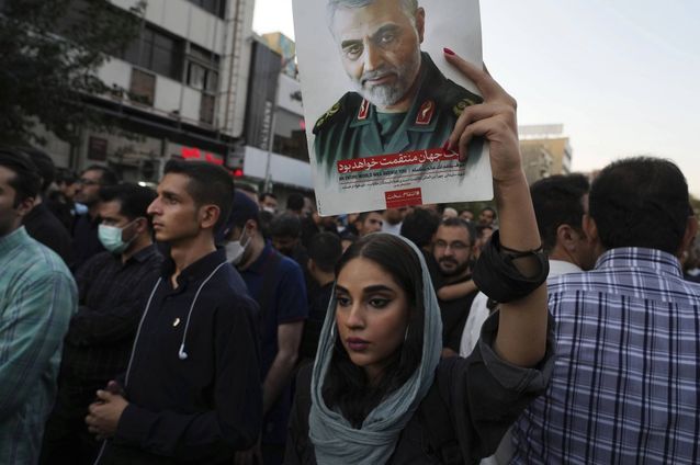 Mort de Mahsa Amini : les manifestations se multiplient, en Iran et dans le reste du monde - Elle