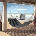 Des hamacs pour paresser avec style dans son jardin - Elle Décoration