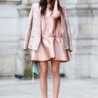 Comment porter une robe rose ? - Elle